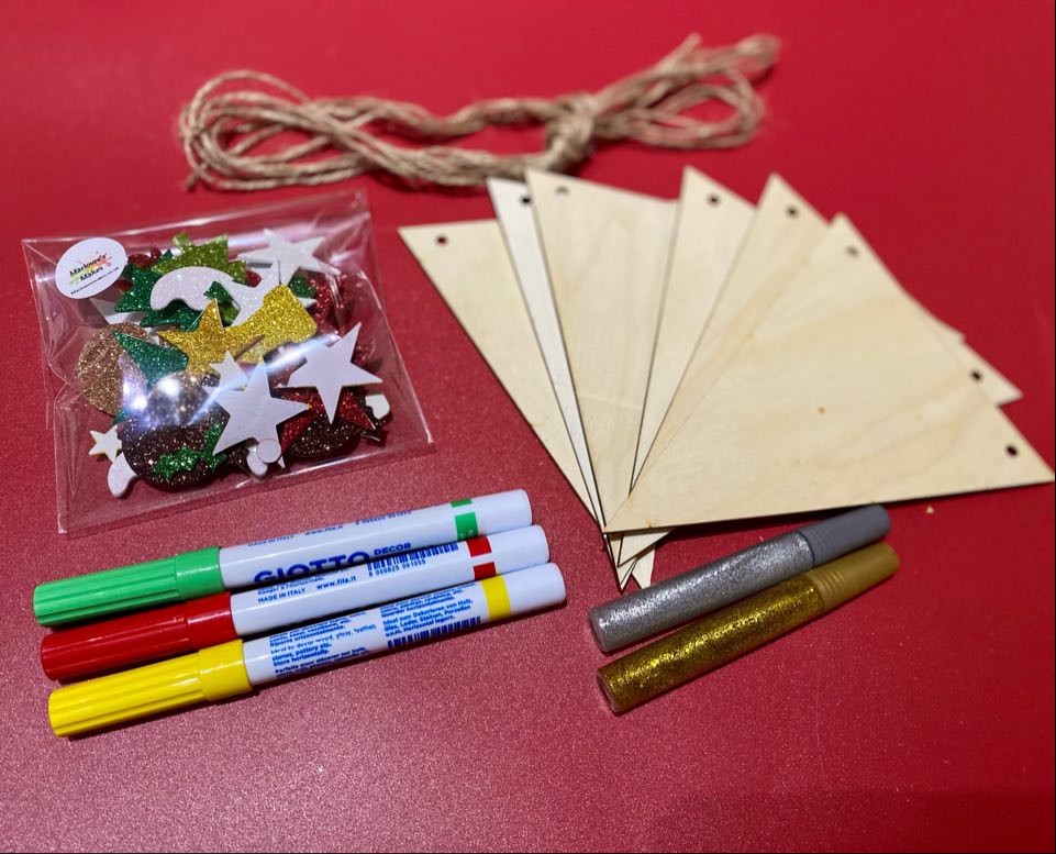 Make Your Own Christmas Wooden Bunting Craft Kit – Marlowe's Mini Makers
